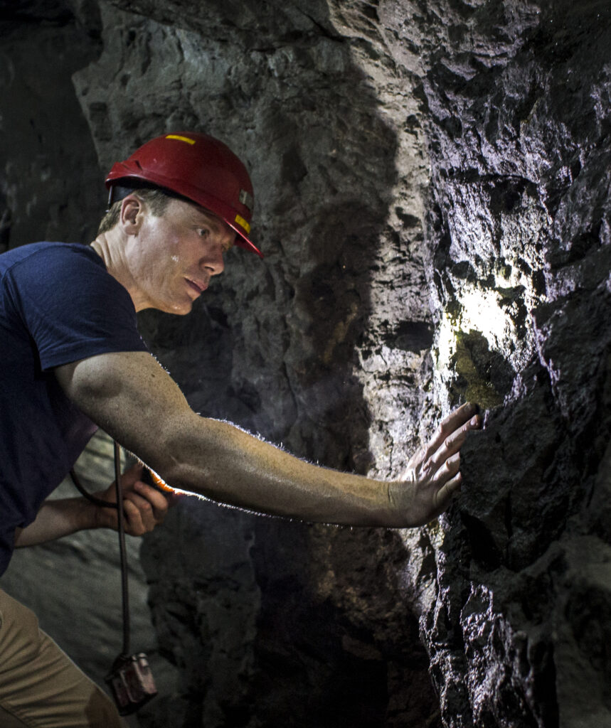 2024 Presenter Bruce Bridges « Dallas Mineral Symposium